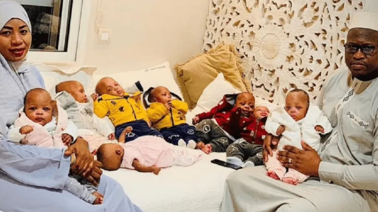 La tierna foto de los nonillizos de Mali en su primer cumpleaños - La ...