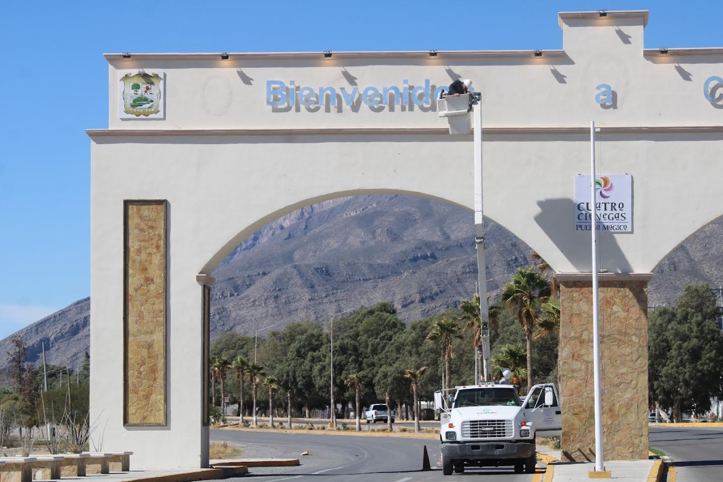 Mejora 4Ciénegas arco de bienvenida - La Prensa de Coahuila | Noticias ...