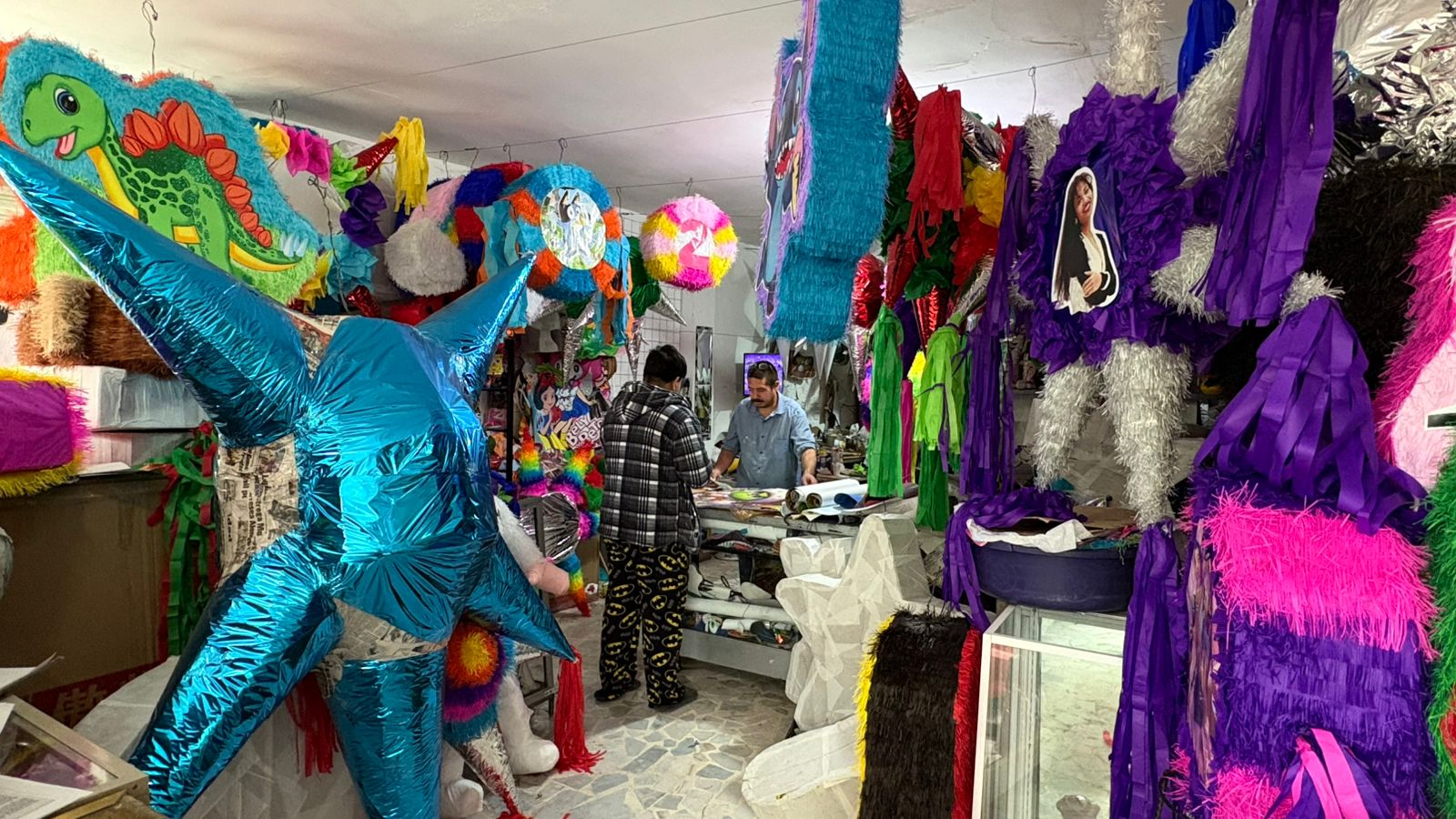 Las piñatas navideñas: una tradición muy viva - La Prensa de Coahuila ...